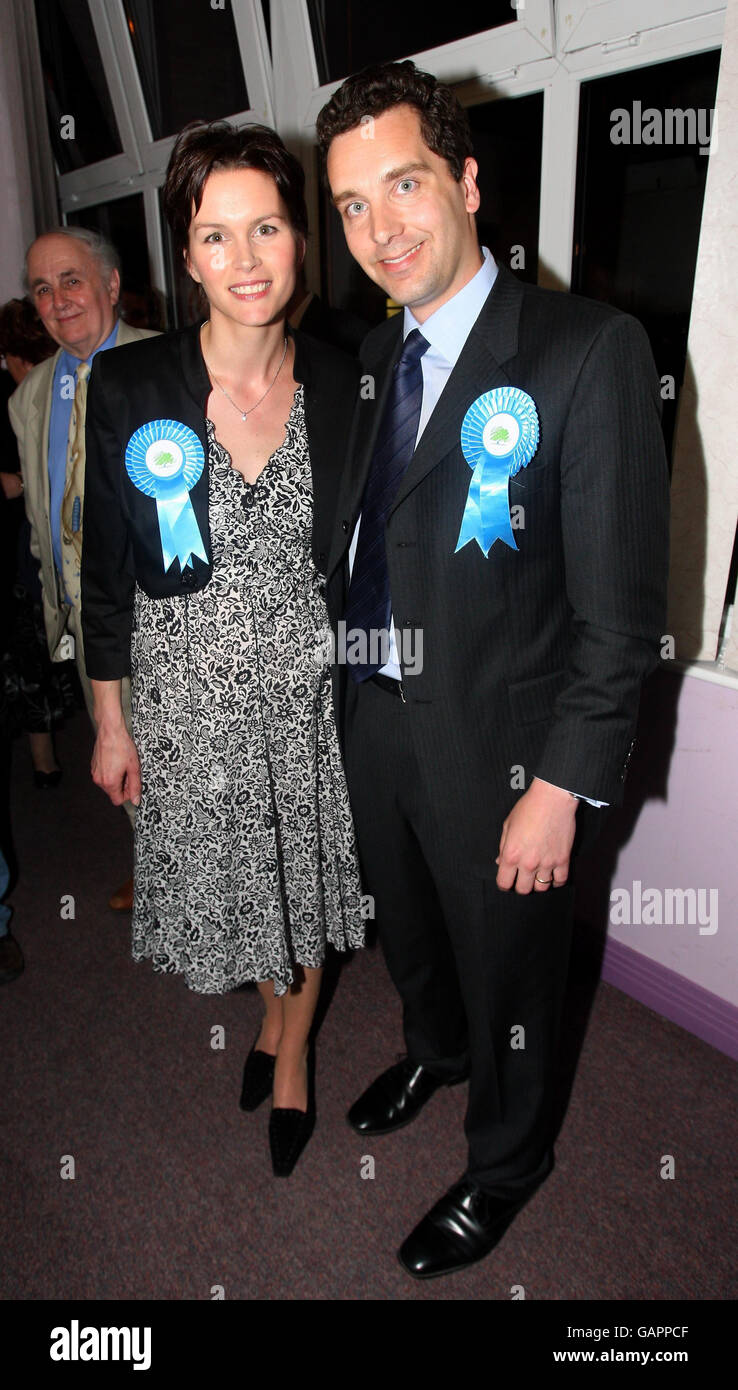 Conservative candidate Edward Timpson and wife Julia arrive at the ...