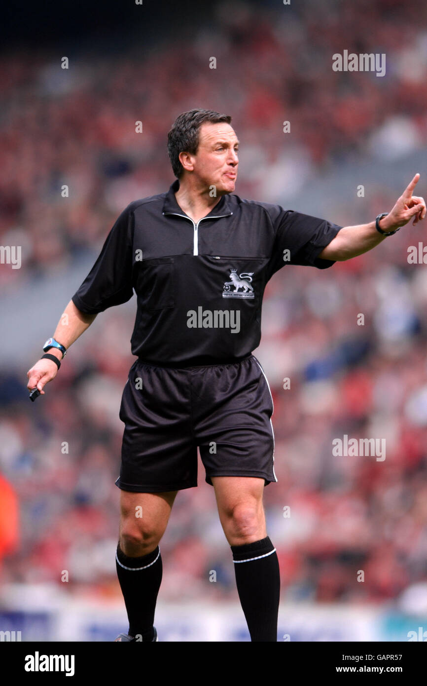 Soccer - FA Barclaycard Premiership - Liverpool v Fulham. Alan Wiley ...