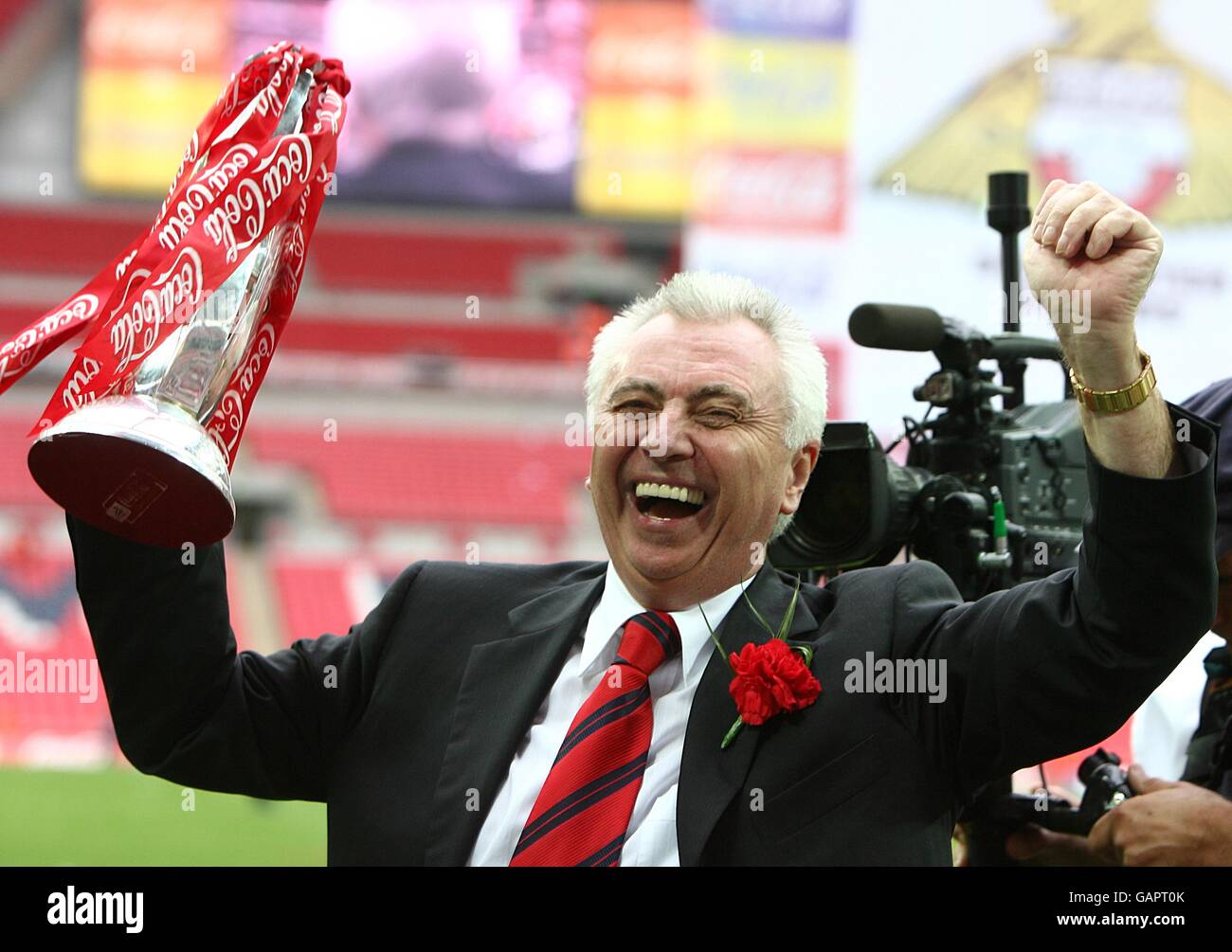 Doncaster rovers chairman john ryan hi-res stock photography and images ...