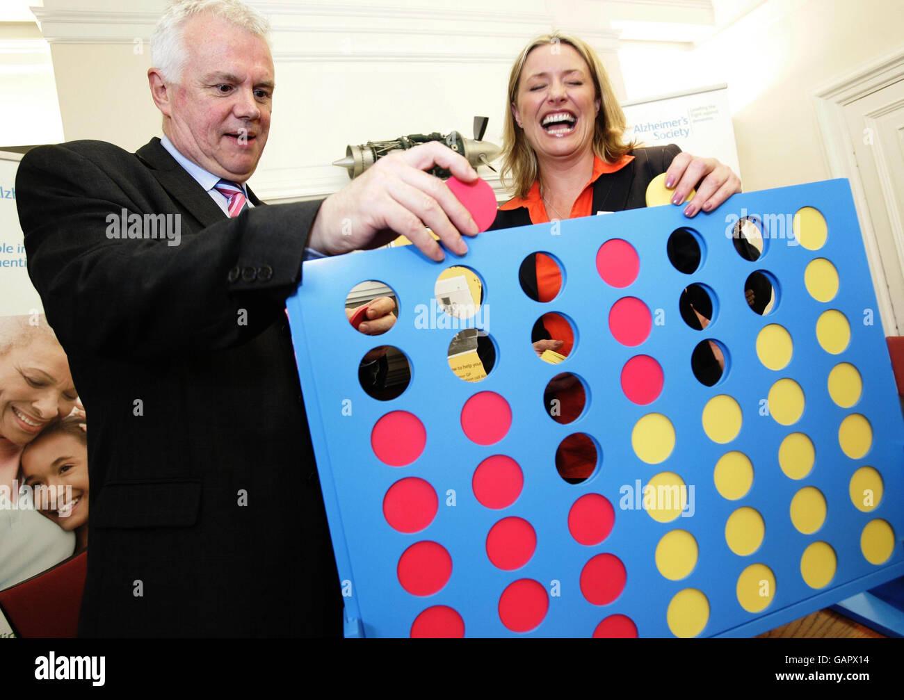 Connect four hi-res stock photography and images - Alamy