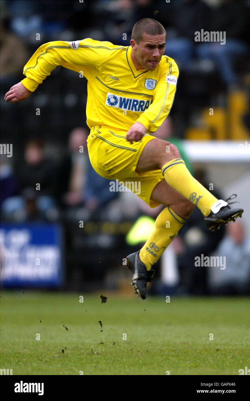 Tranmere rovers ian anderson in action hi-res stock photography and ...