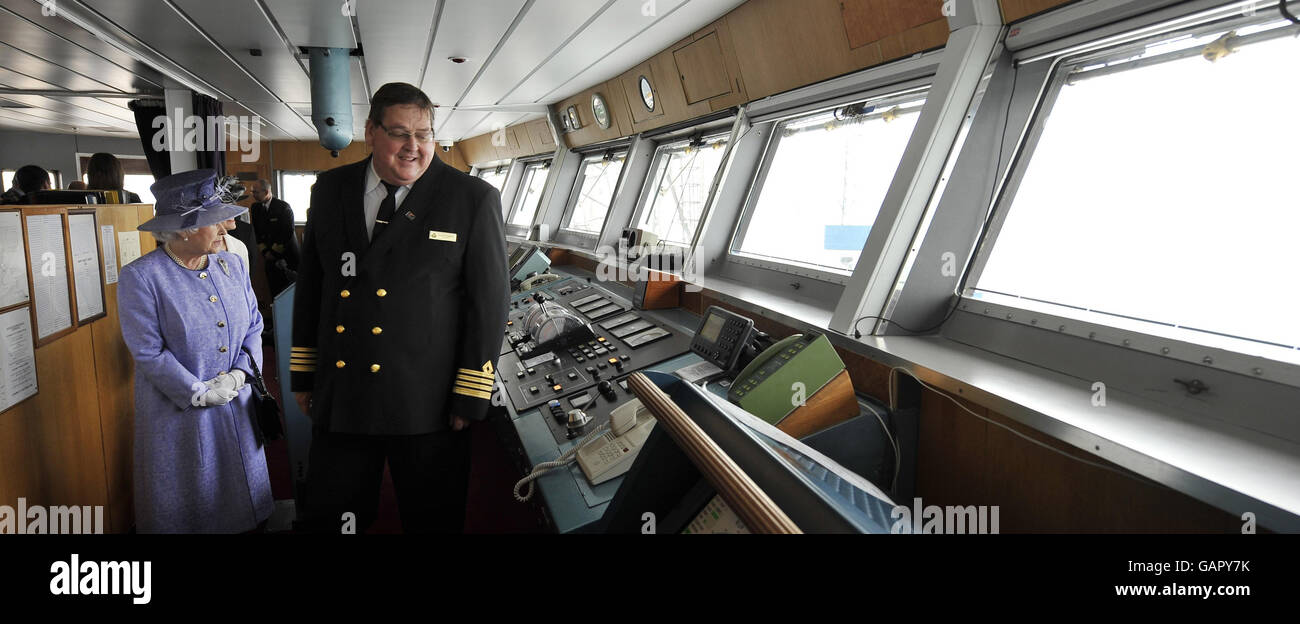 Qe2 Queen Elizabeth Ii Bridge