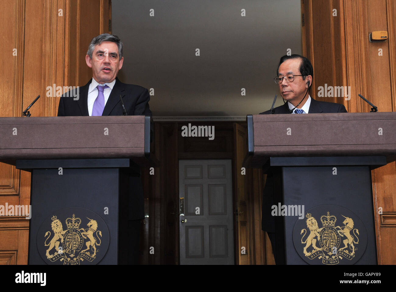 Gordon Brown meets Japanese Prime Minister Stock Photo - Alamy