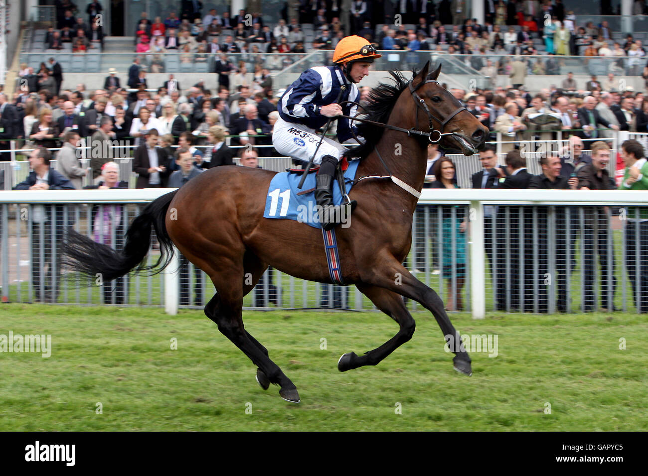 Emirates airline yorkshire cup hi-res stock photography and images - Alamy