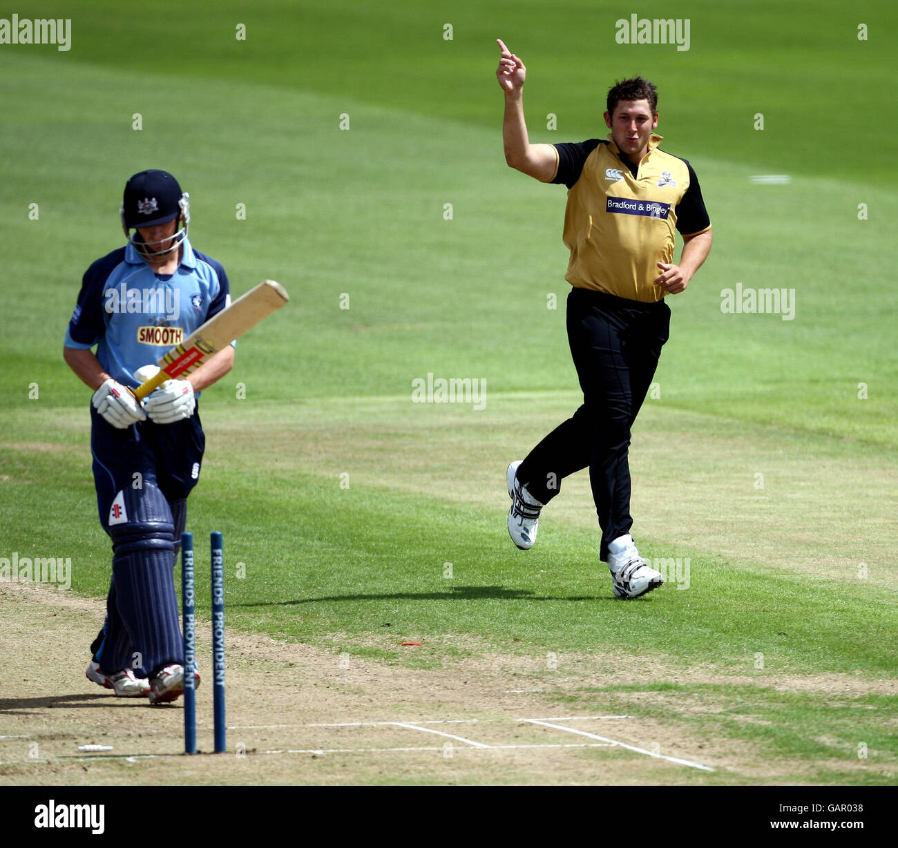 Yorkshires tim bresnan hi-res stock photography and images - Alamy