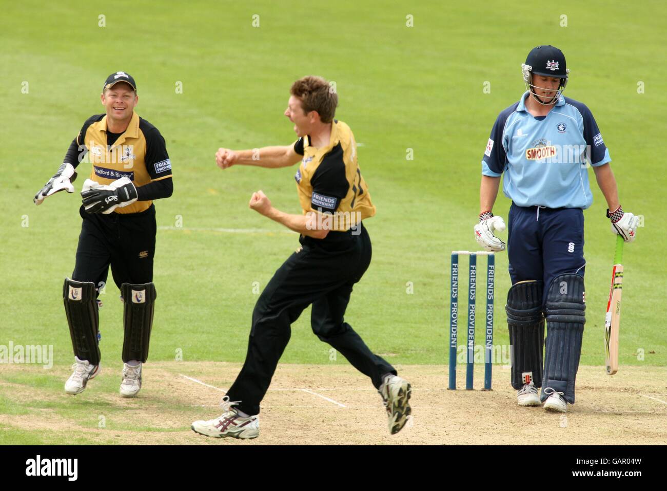 Cricket - Friends Provident Trophy - Quarter Final - Gloucestershire v ...