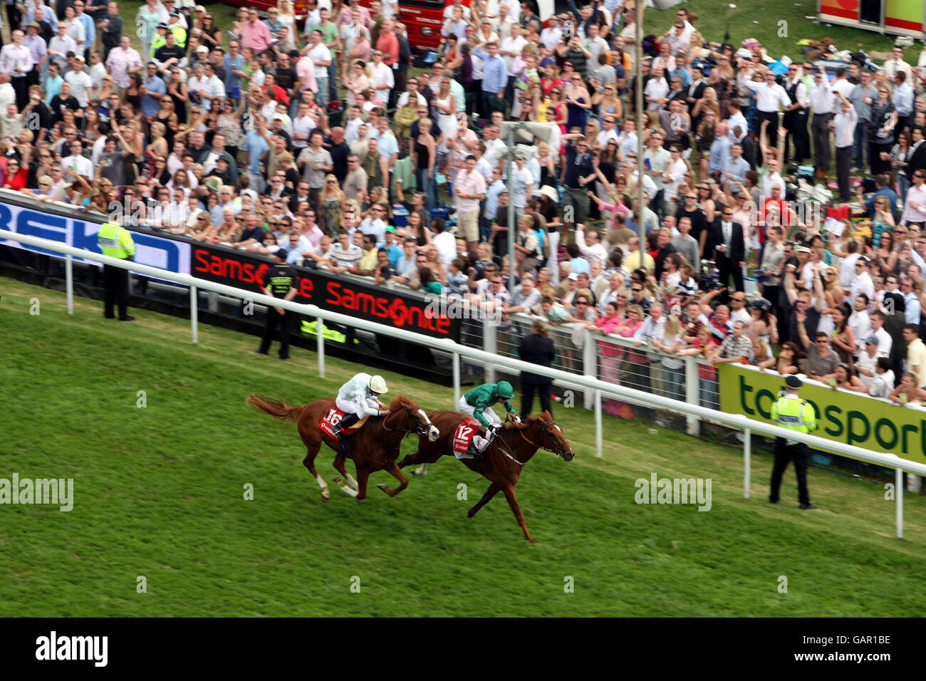 Aerial view epsom downs racecourse hi-res stock photography and images ...