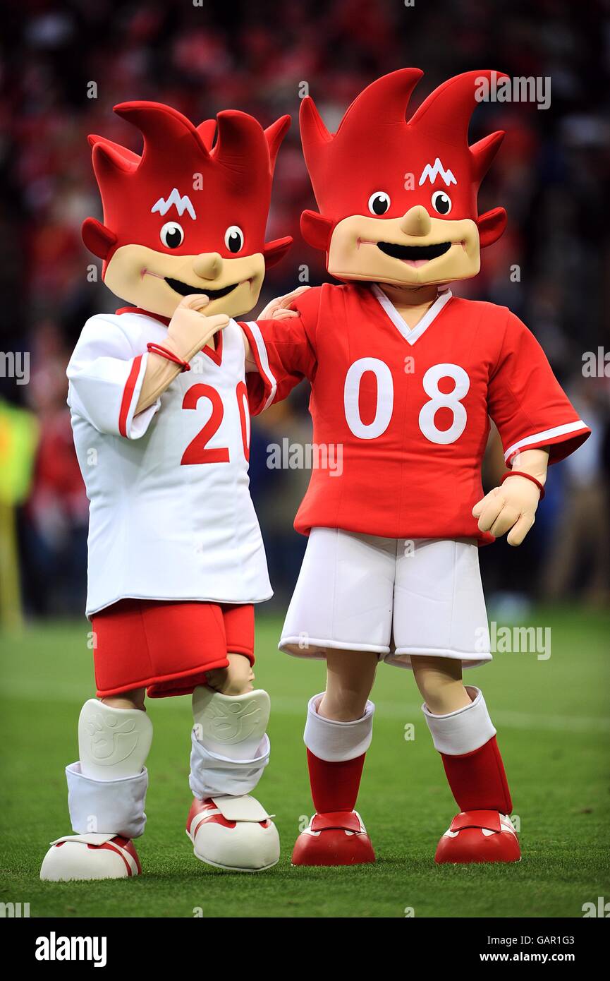 Euro 2008 mascots hi-res stock photography and images - Alamy