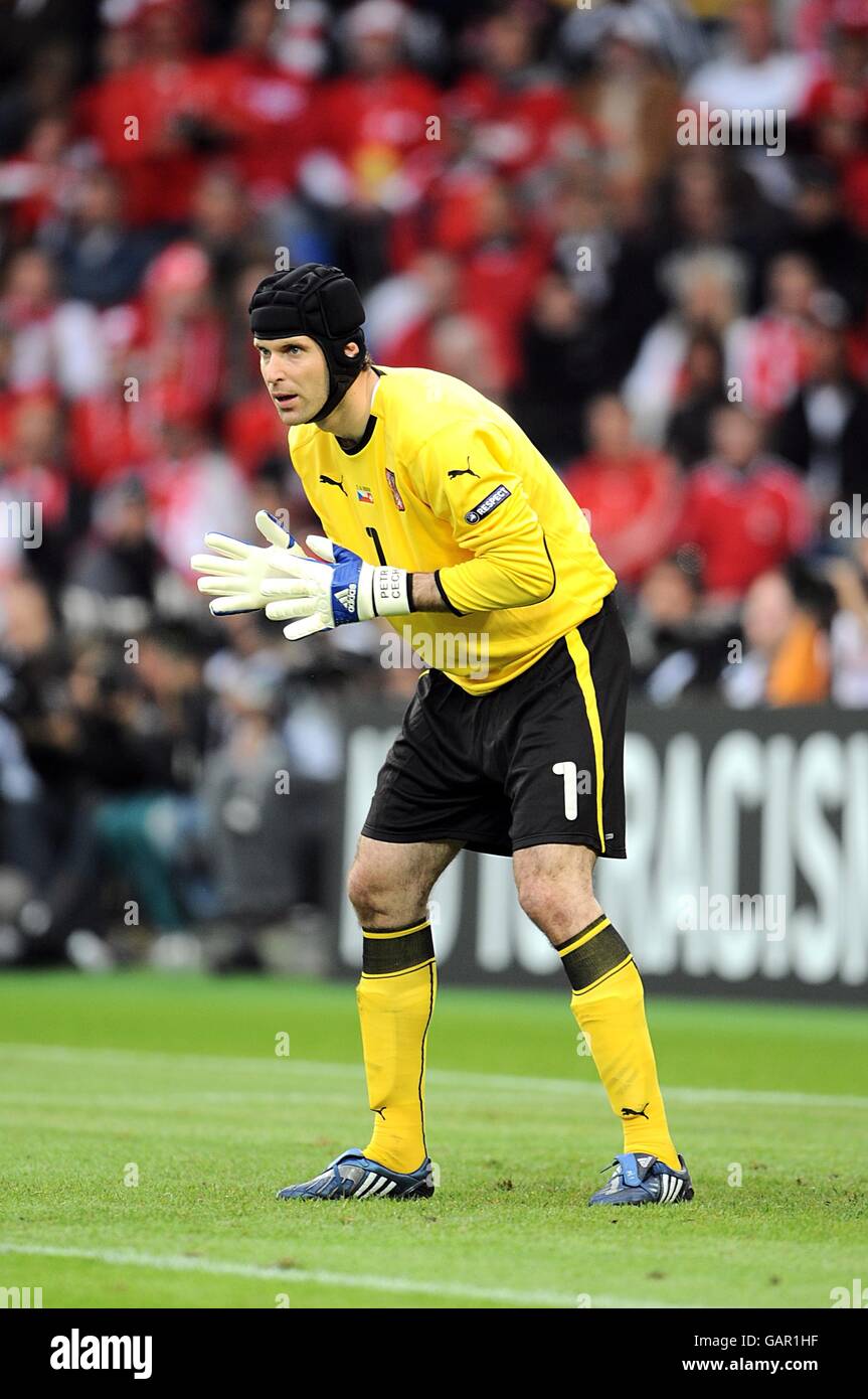 Soccer - UEFA European Championship 2008 - Group A - Switzerland v ...