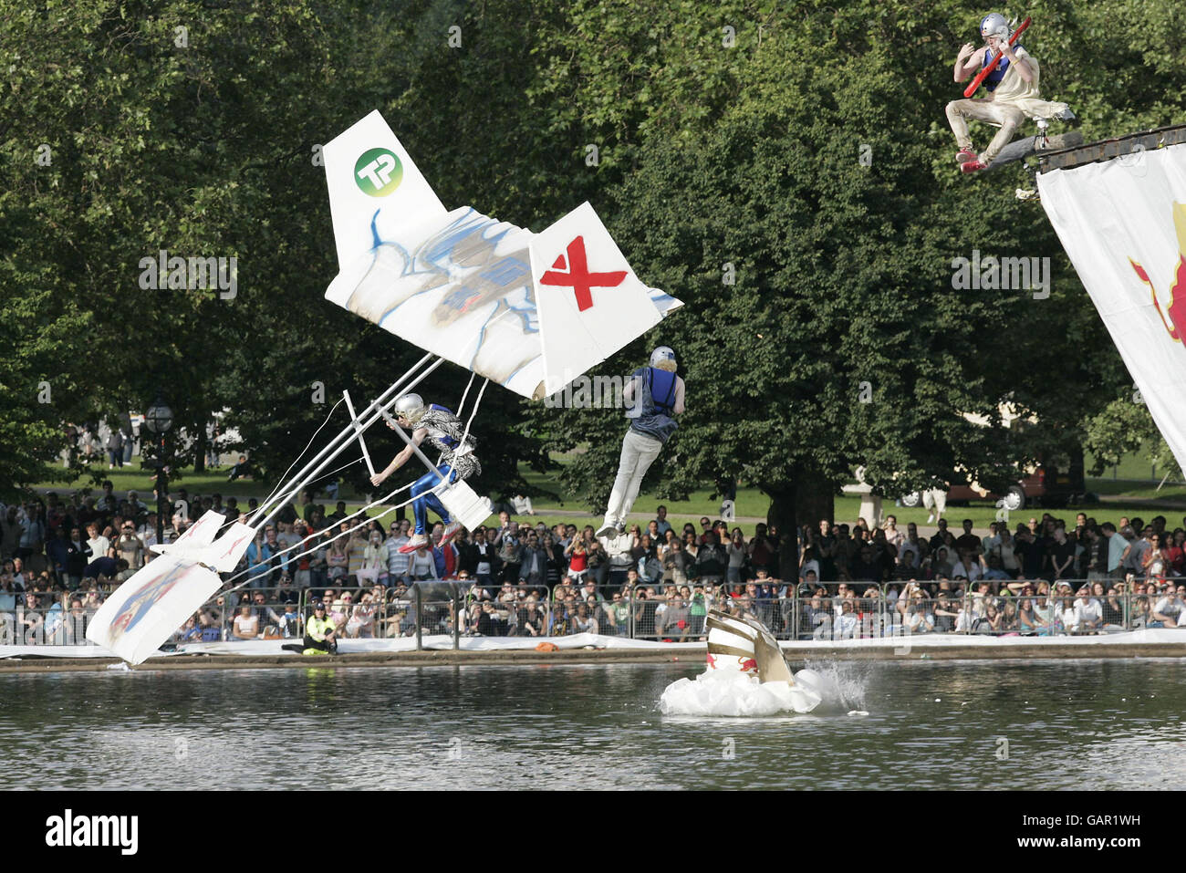 The Icarus Airkix team launch their flying machine into the Serpentine ...