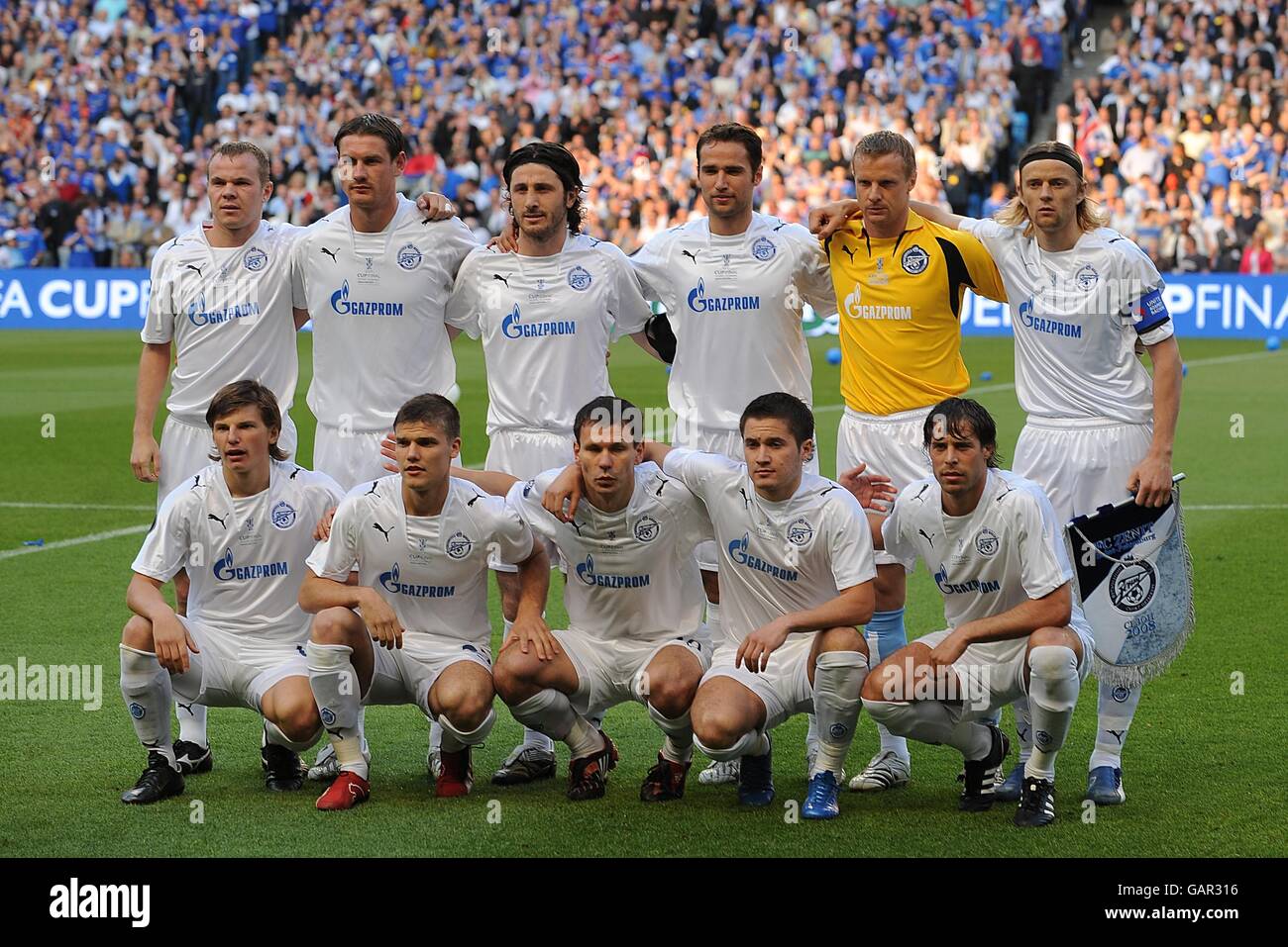 Zenit Saint Petersburg line up for the team photograph Stock Photo - Alamy