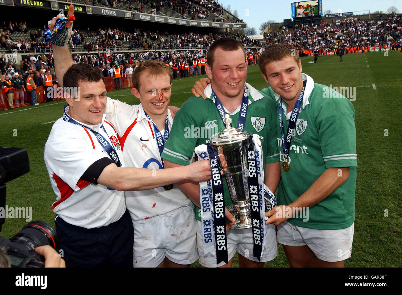 L-R: England's Paul Grayson, Matt Dawson, Steve Thompson and Ben Cohen ...