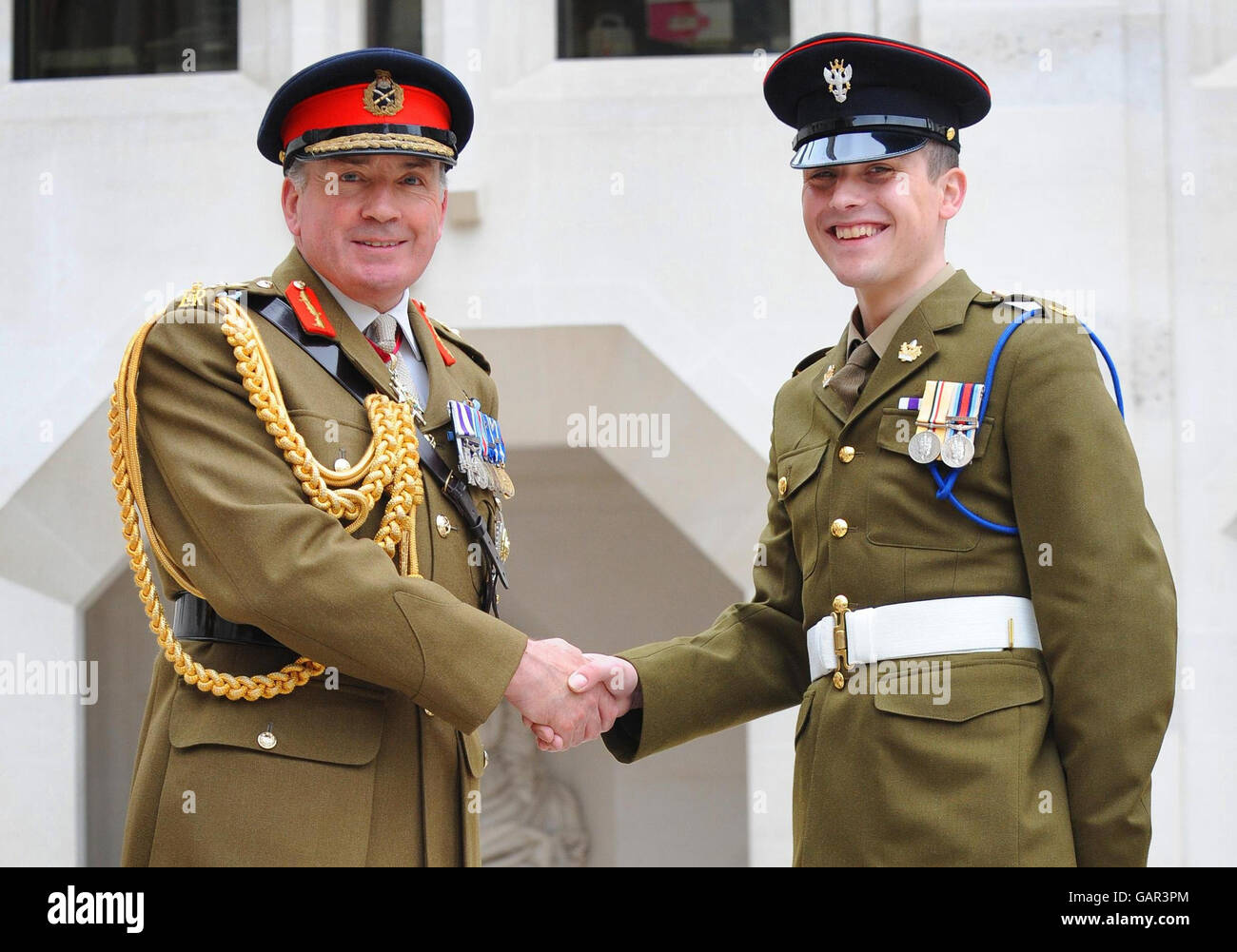 Soldiers mark centenary of Territorial Army Stock Photo - Alamy