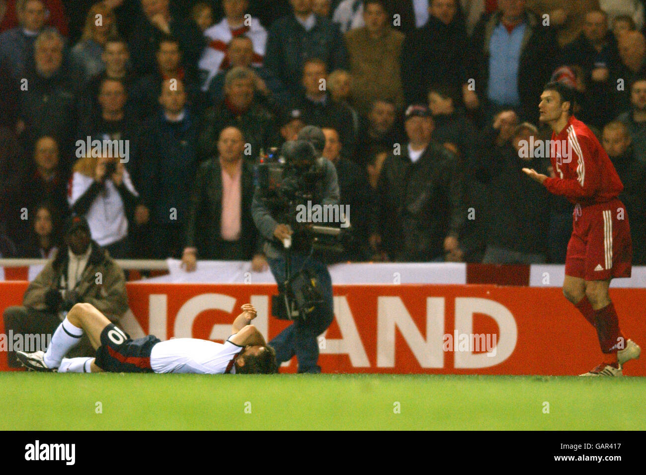 Soccer - European Championships 2004 Qualifying - Group Seven - England ...