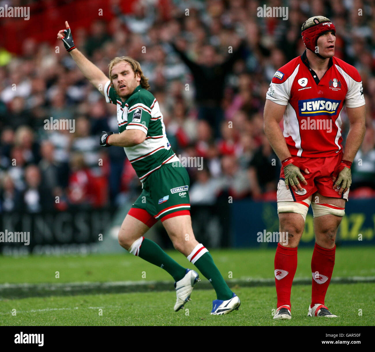 Andy Goode celebrates scoring Leicester's winning drop goal during the ...