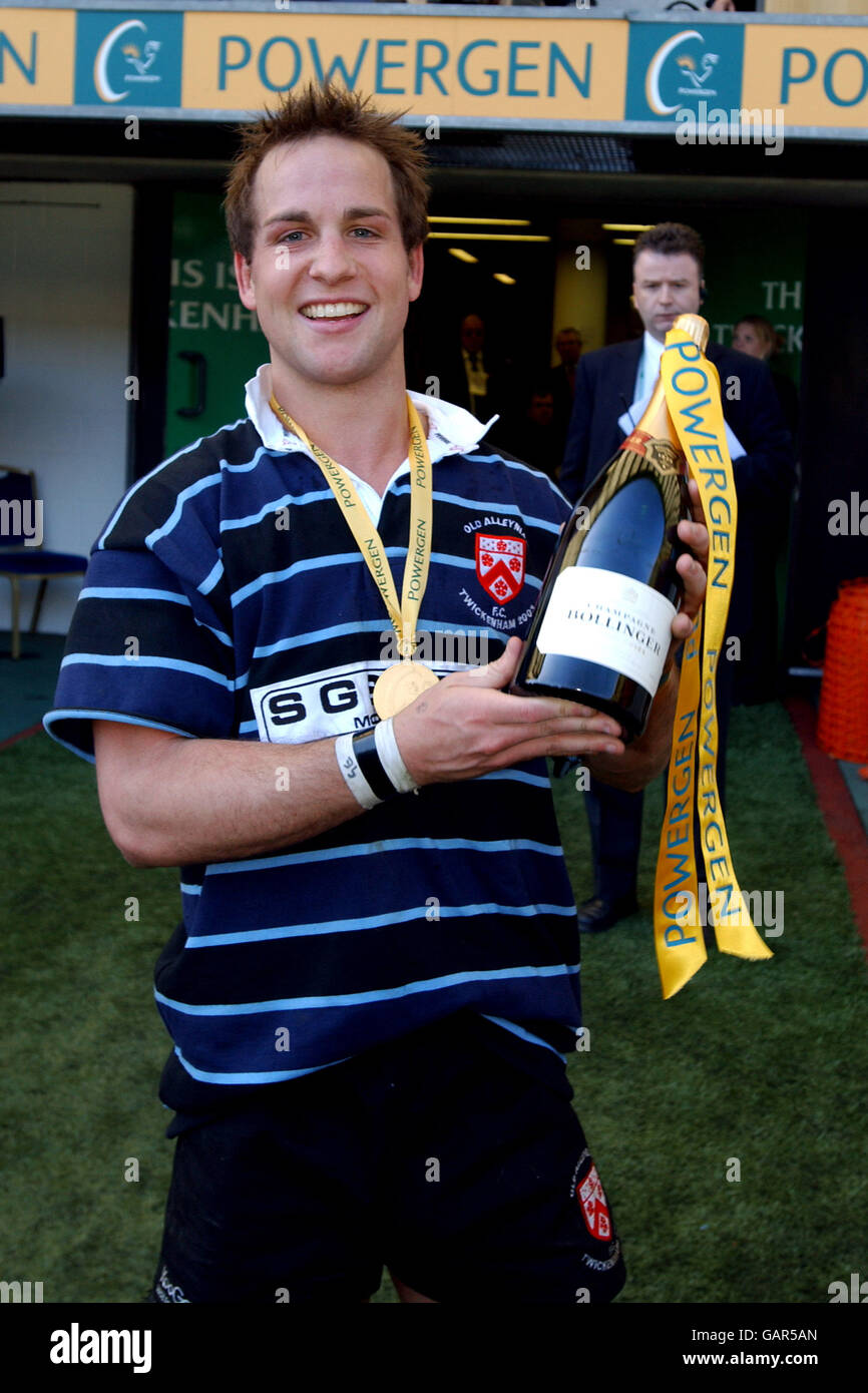 Old alleynians celebrate victory with the vase hi-res stock photography ...