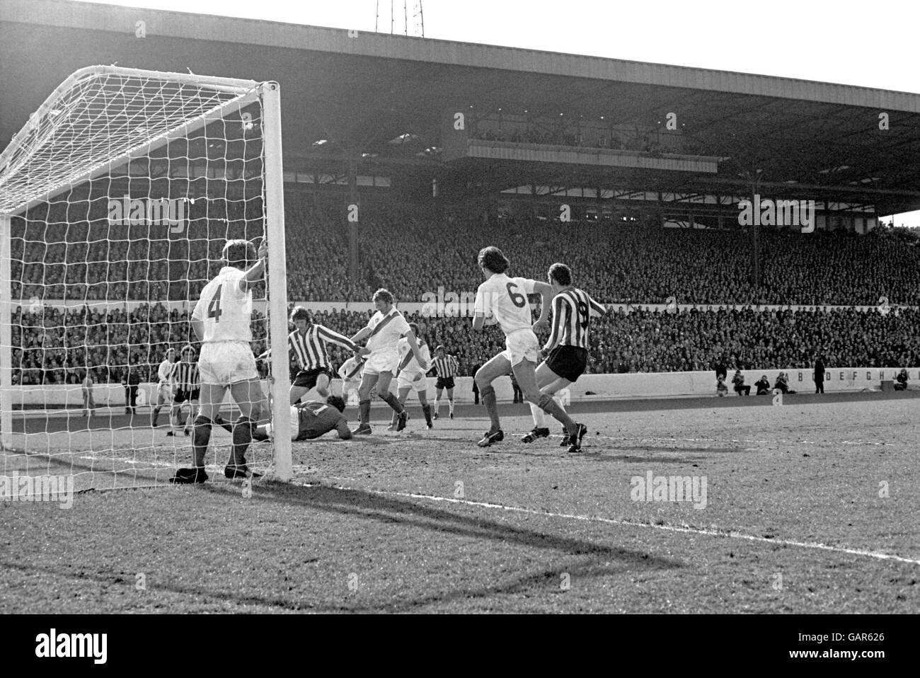 Second floor c Black and White Stock Photos & Images - Alamy