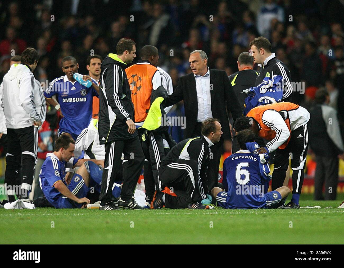 Receive instructions hi-res stock photography and images - Alamy