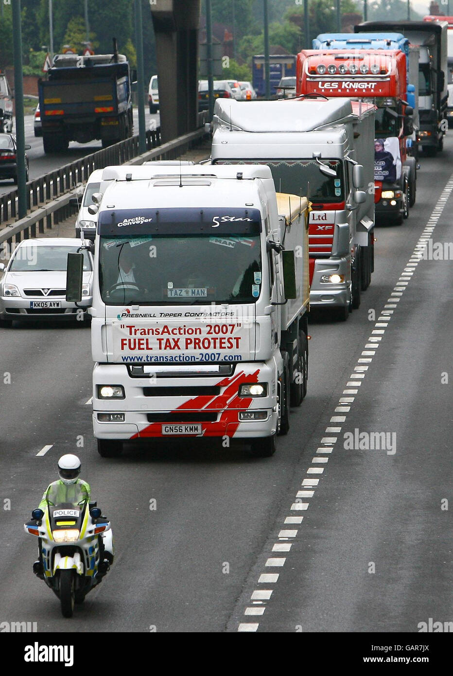 Lorry drivers' fuel protest Stock Photo - Alamy