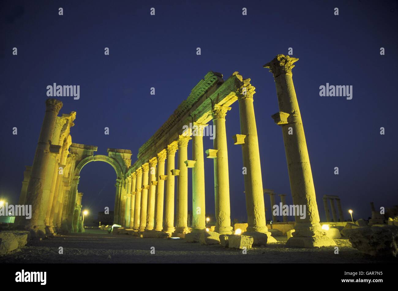 the Roman Ruins of Palmyra in Palmyra in the east of Syria Stock Photo ...