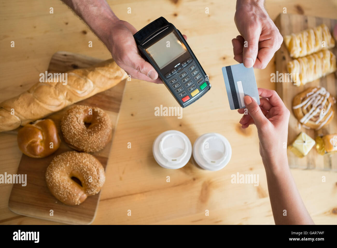 Payment by credit card hi-res stock photography and images - Alamy