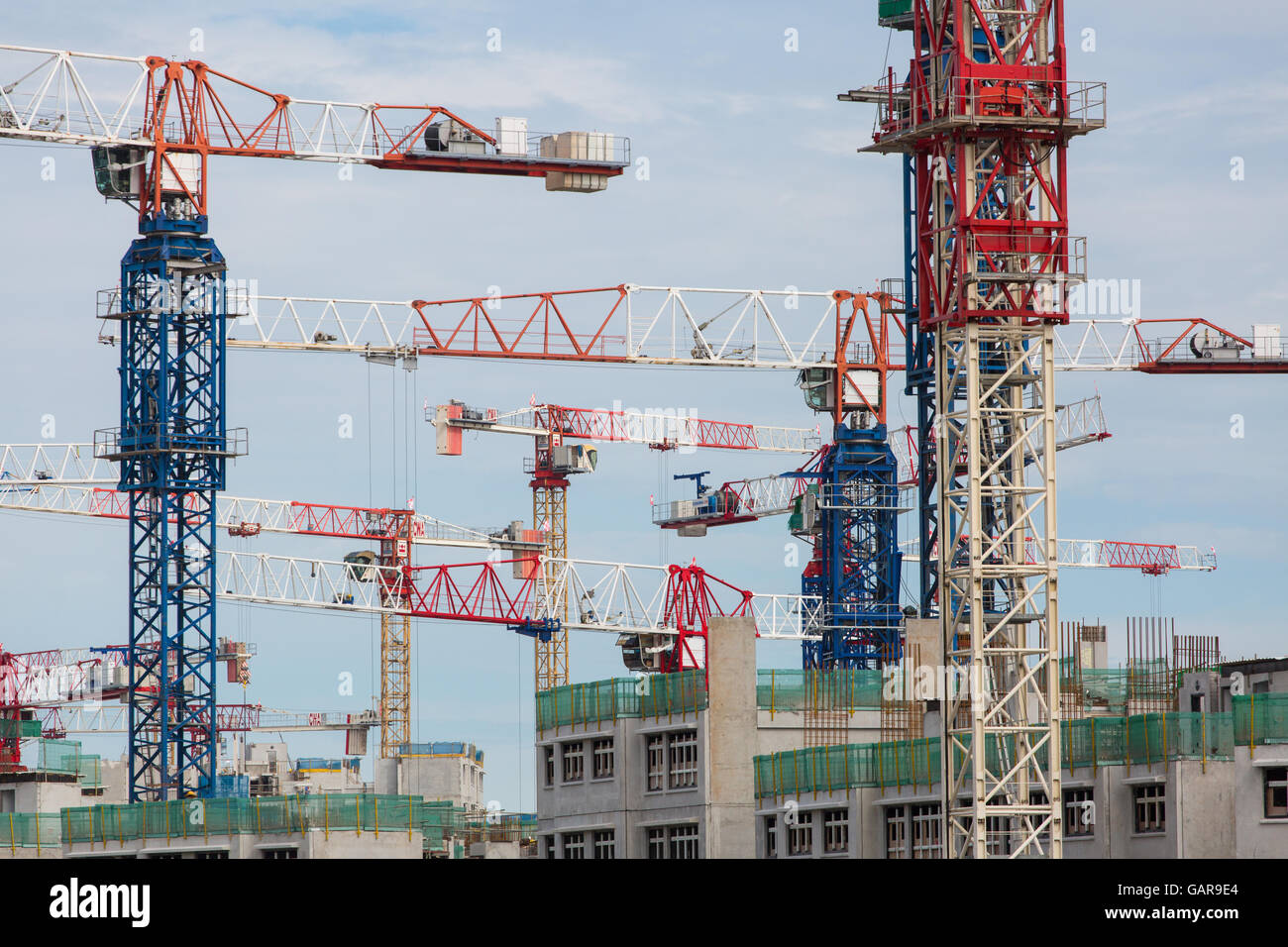 Crane slewing precision hi-res stock photography and images - Alamy