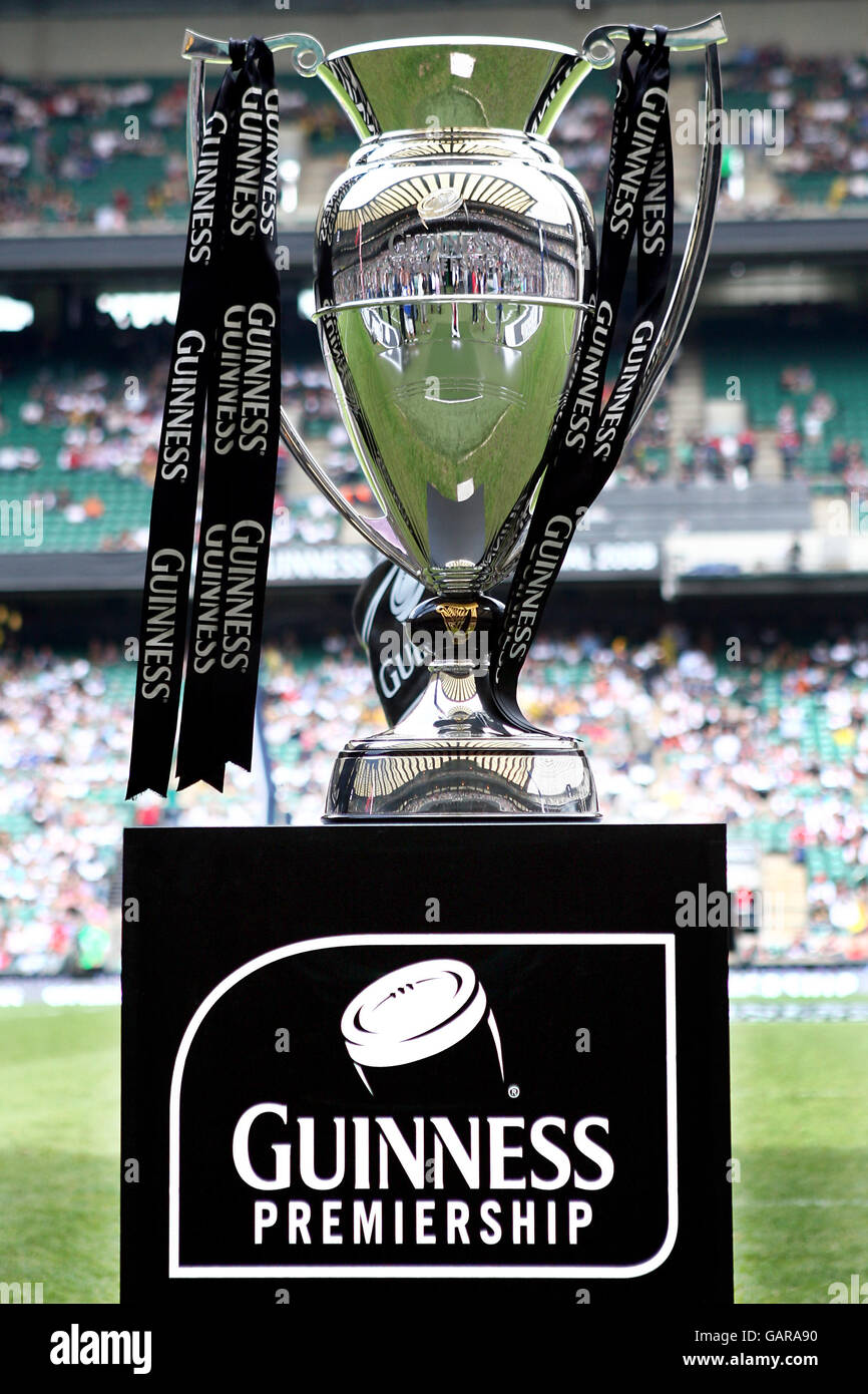 The guinness premiership trophy hi-res stock photography and images - Alamy