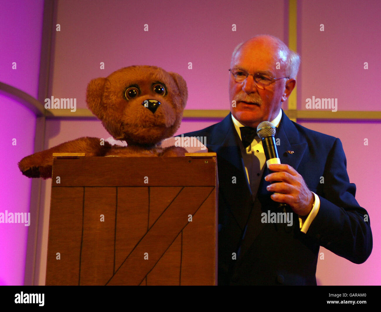Roger De Courcy (r) and Nookie Bear perform at Noel's House Party at ...