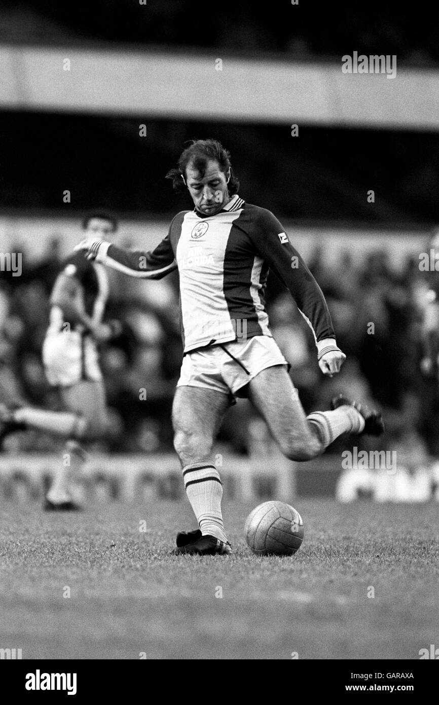 Southampton's 34 year old striker, Frank Worthington Stock Photo - Alamy