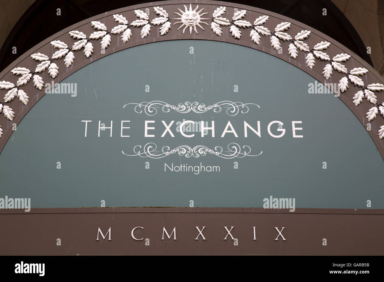 The exchange shopping hi-res stock photography and images - Alamy