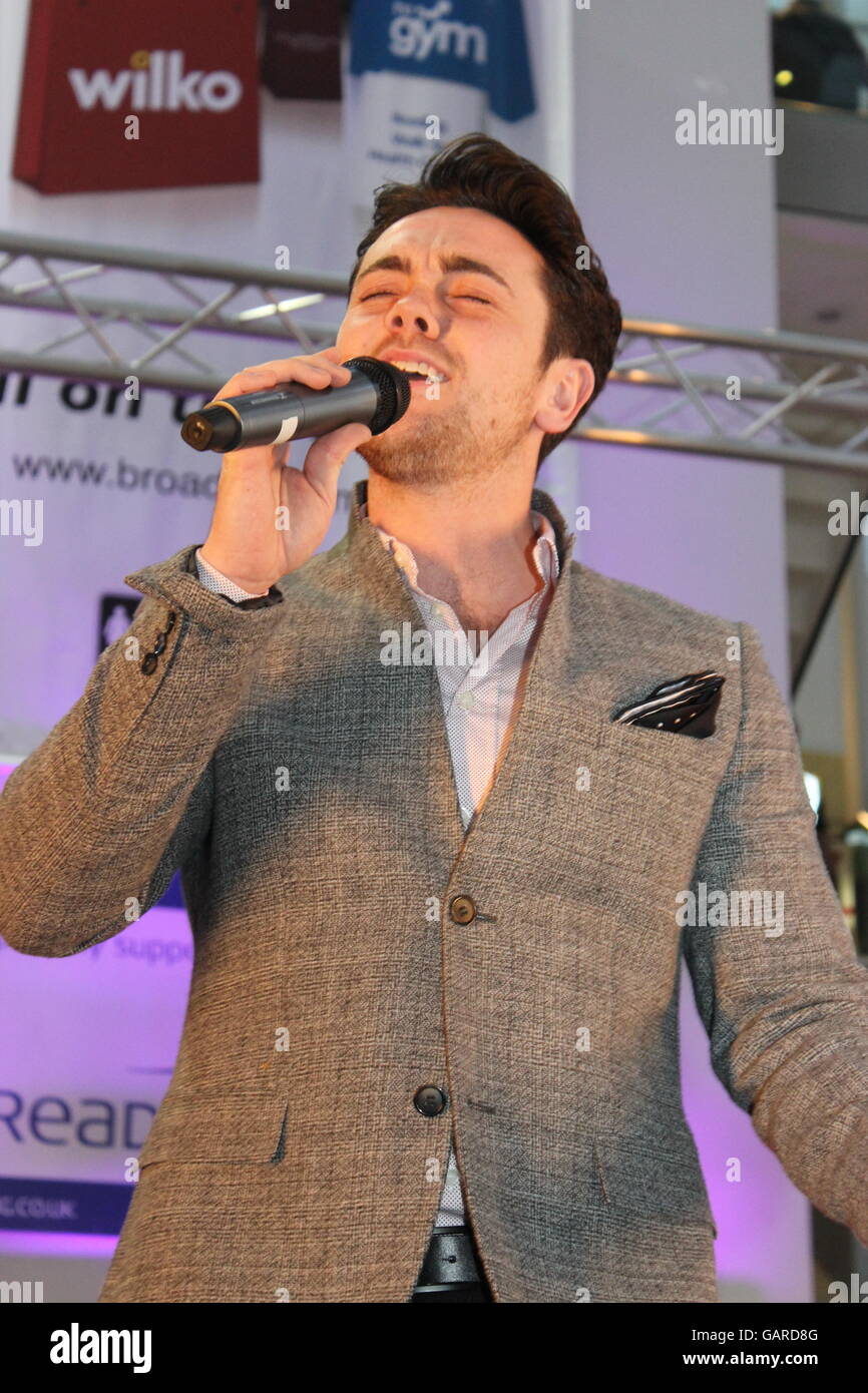 Ray Quinn Sings His Latest Tracks Along With Hollyoaks C4 Stars Danny ...