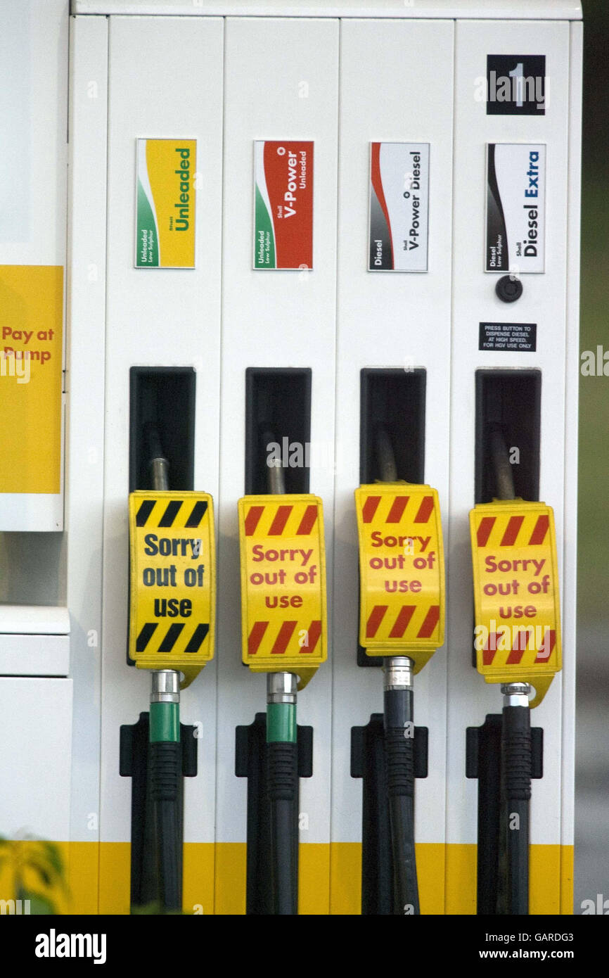 Oil tanker drivers strike hi-res stock photography and images - Alamy