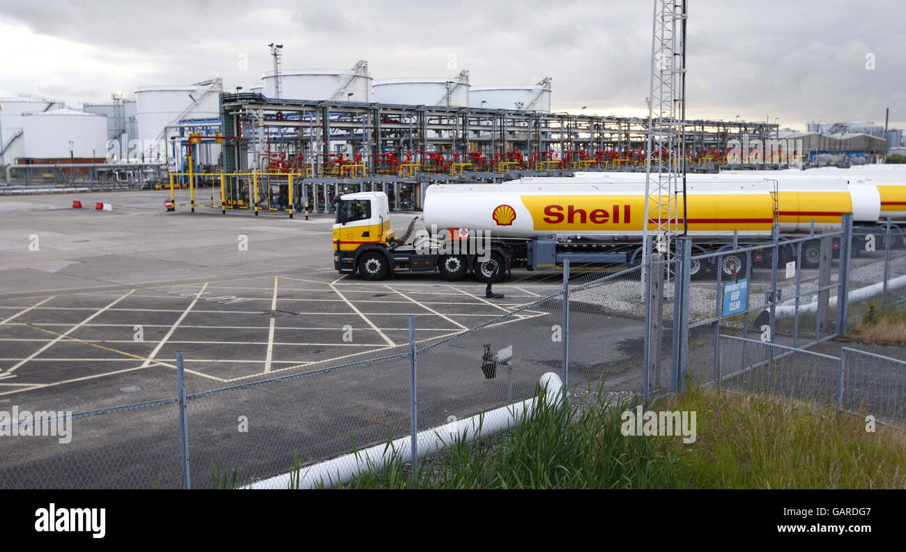 Oil Tanker Drivers Strike High Resolution Stock Photography and Images ...