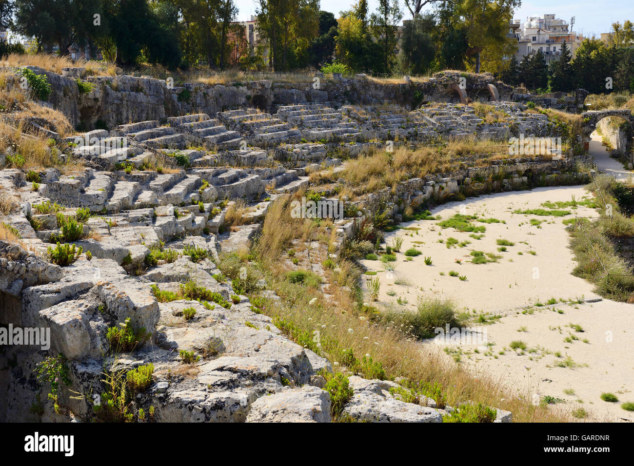 Roman amphitheatre of syracuse hi-res stock photography and images - Alamy