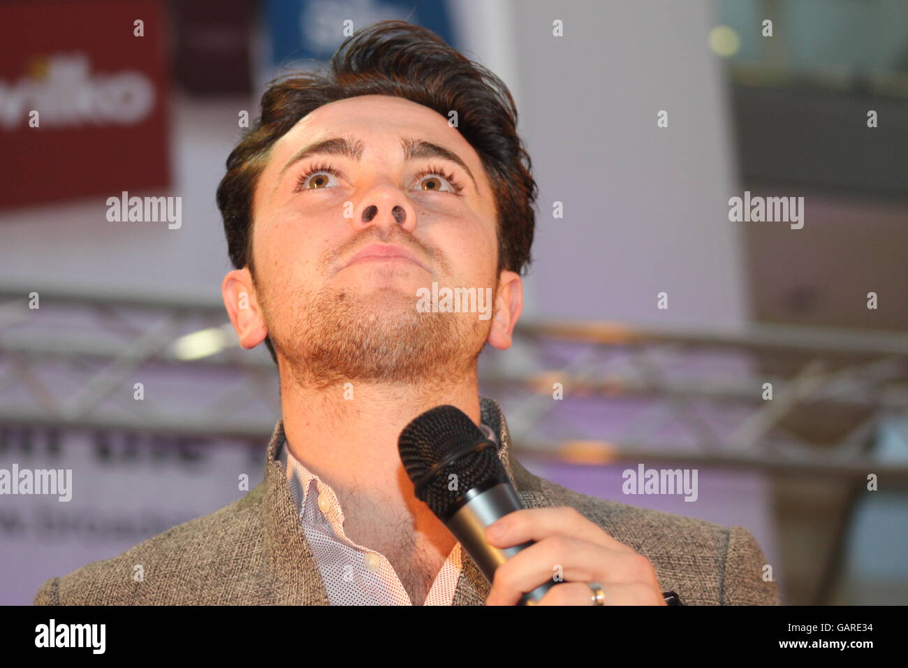 Ray Quinn Sings His Latest Tracks Along With Hollyoaks C4 Stars Danny ...