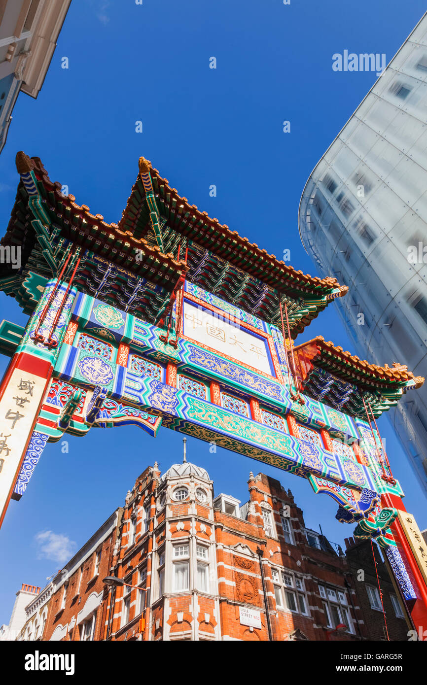 England, London, Soho, Chinatown, Chinese Gate Stock Photo - Alamy