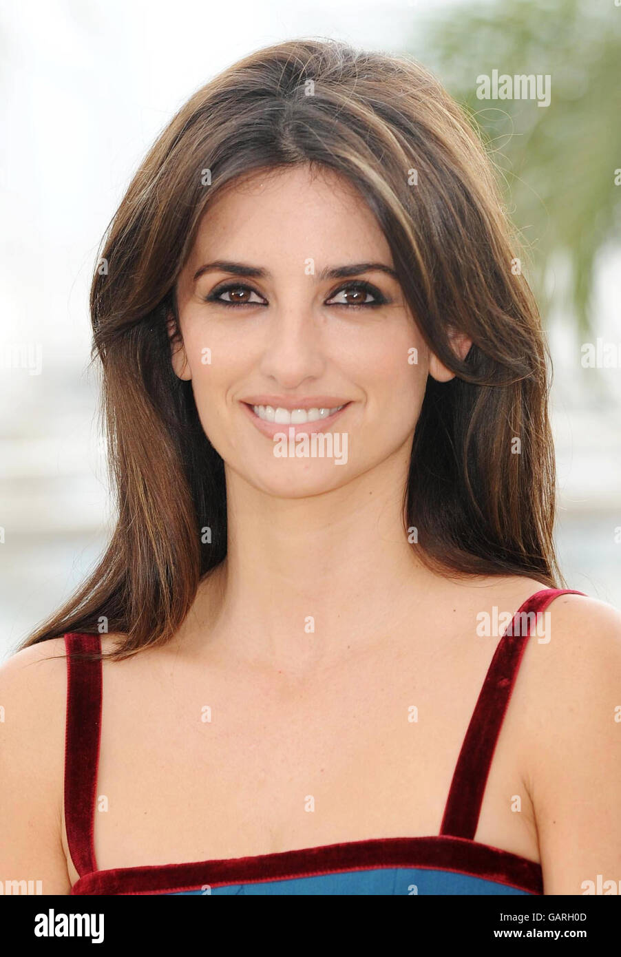 Actress Penelope Cruz attends a photocall for Woody Allen's Vicky ...