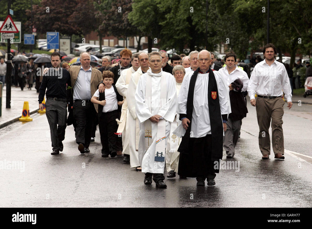 The family of murdered south London teenager Jimmy Mizen walking to Our ...