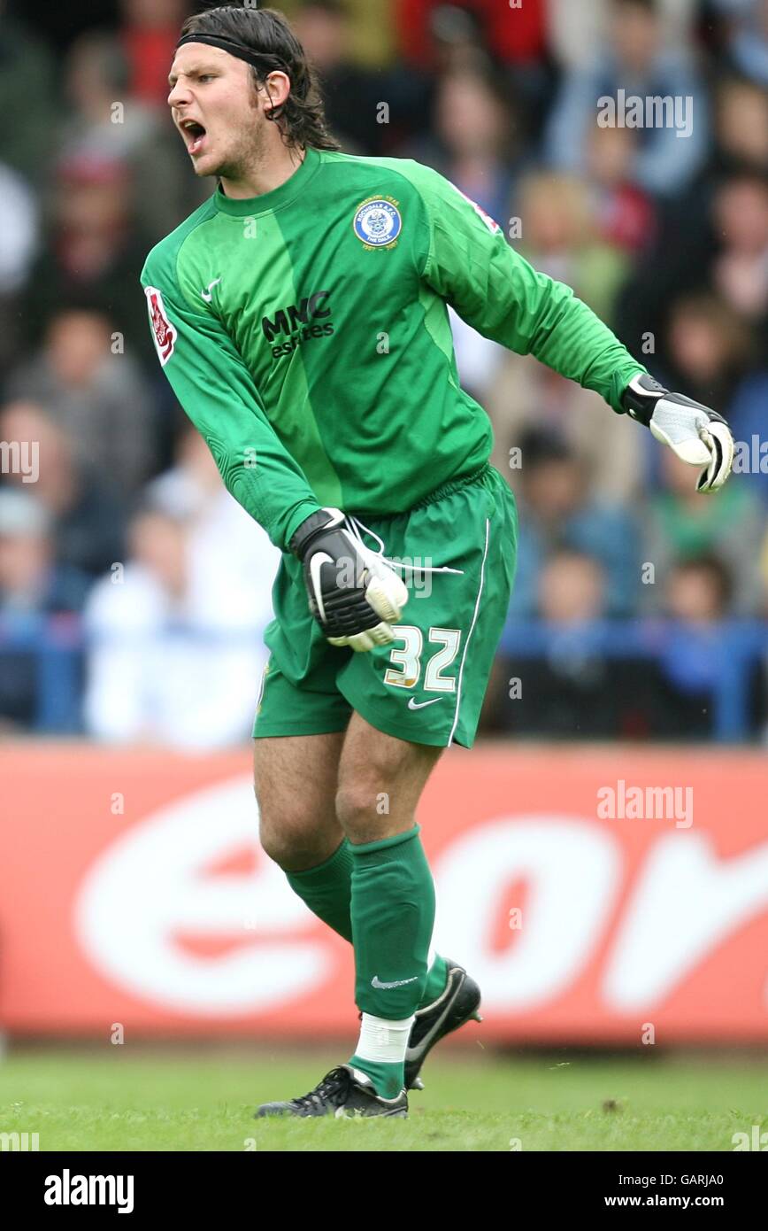 Rochdale goalkeeper tommy lee hi-res stock photography and images - Alamy