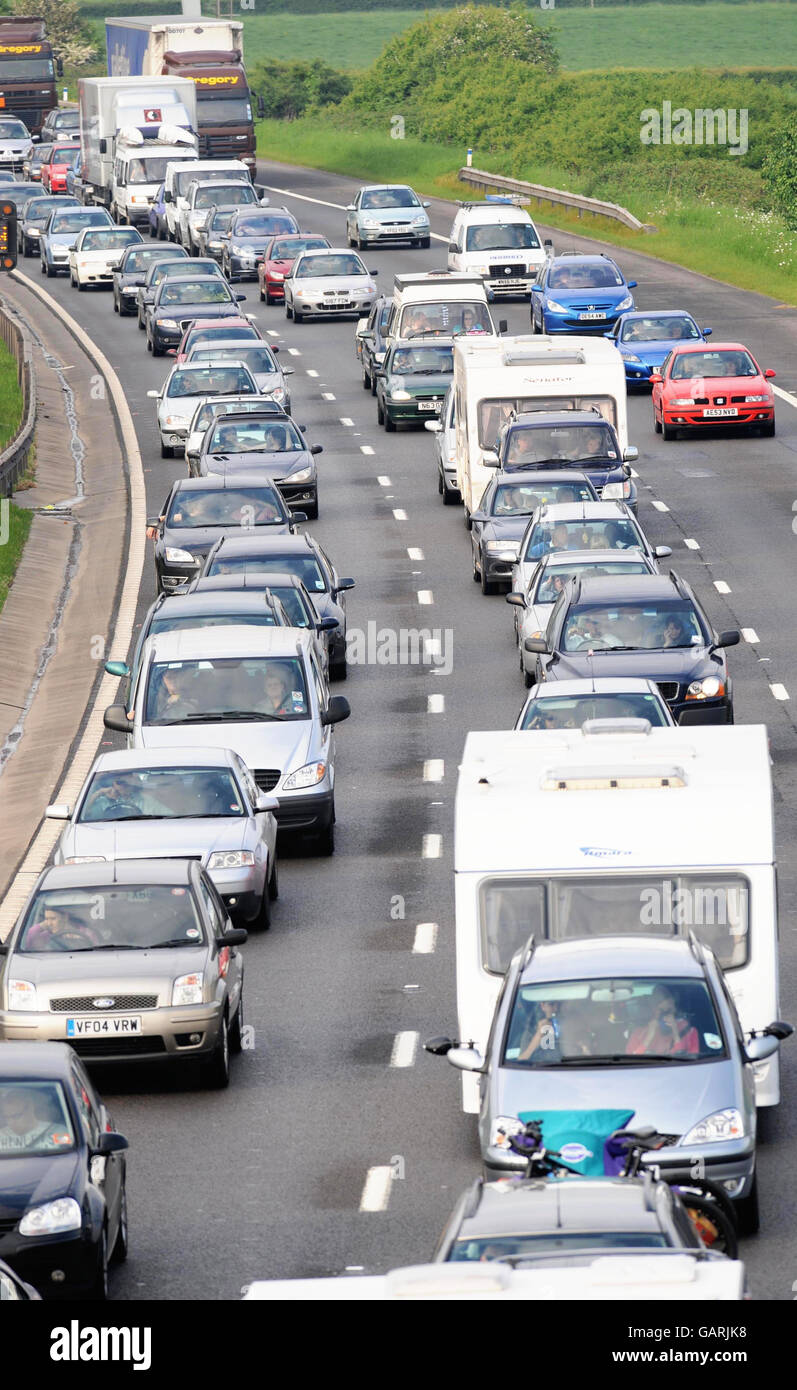Heavy motorway traffic on m5 hi-res stock photography and images - Alamy