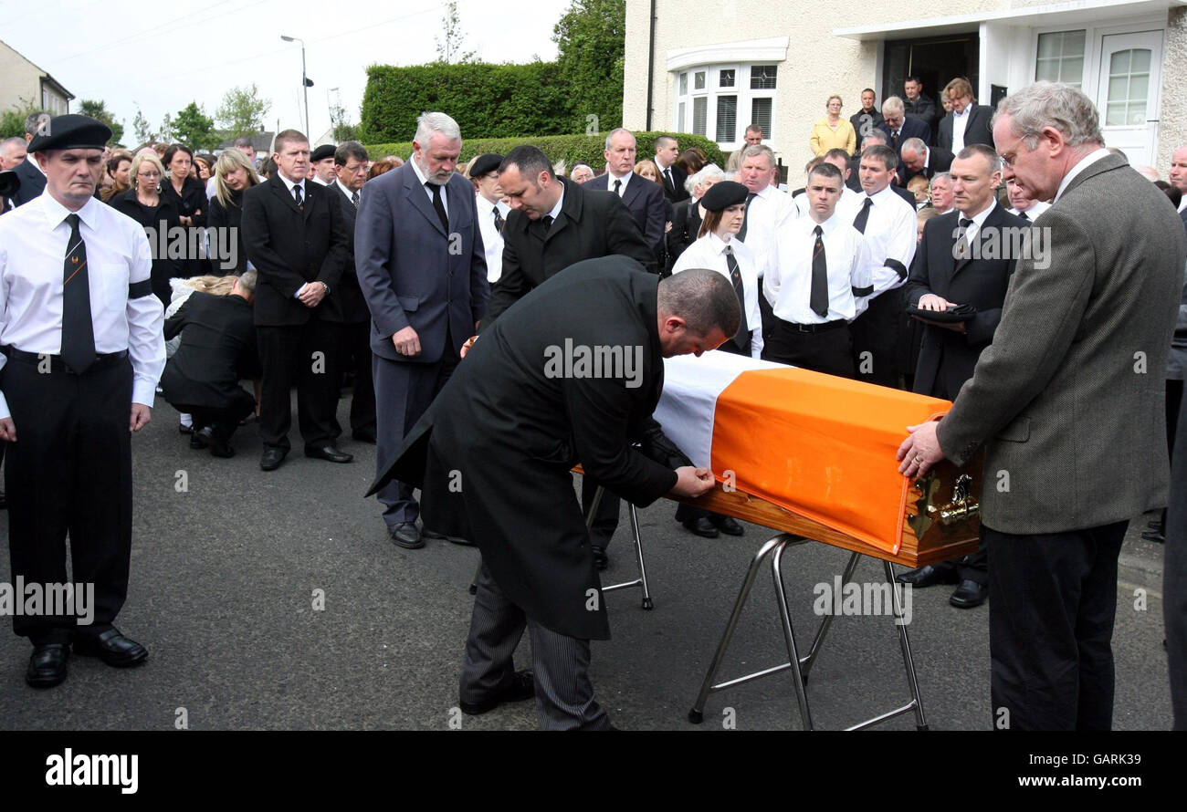 Brian Keenan funeral Stock Photo - Alamy