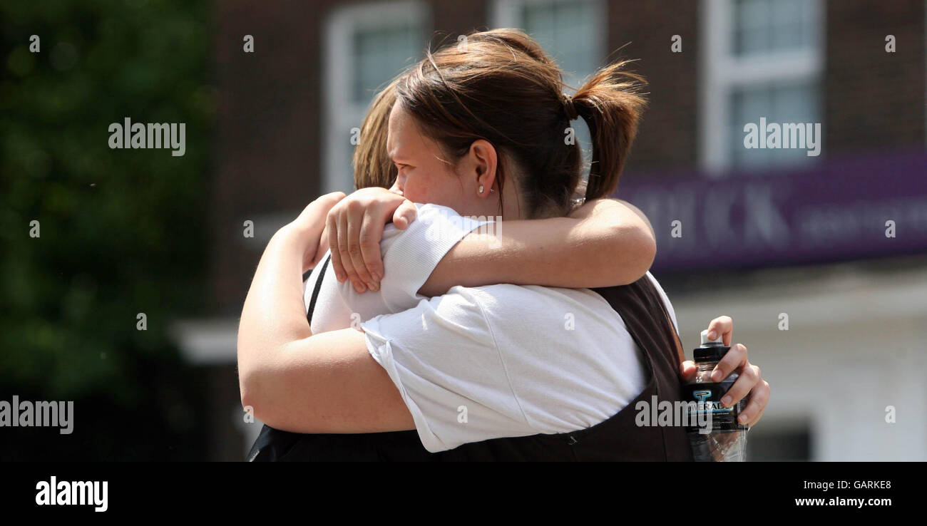 People hug scene in sidcup hi-res stock photography and images - Alamy