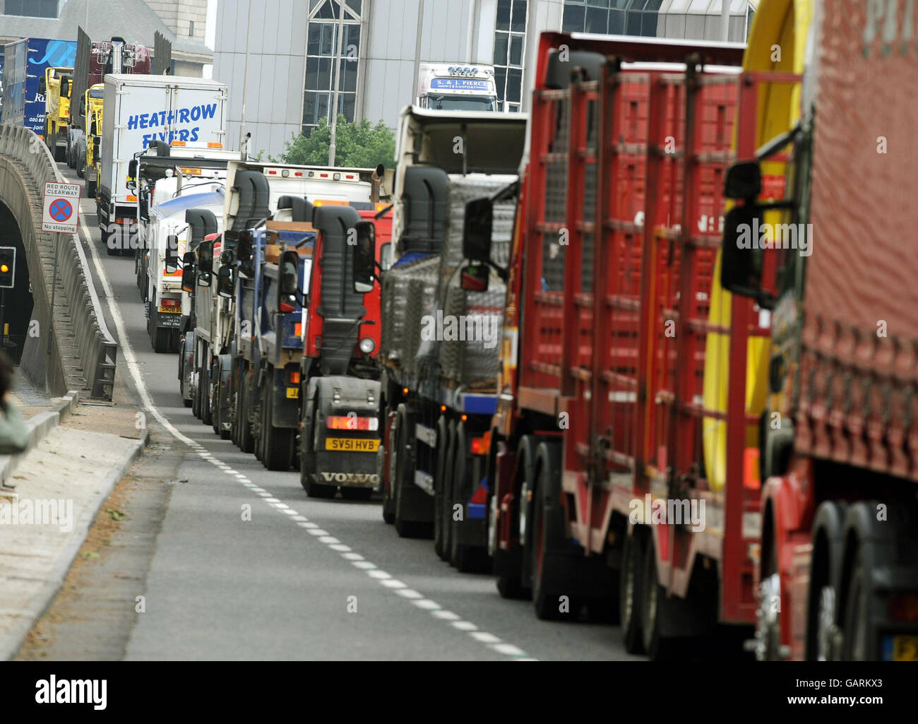 Lorry drivers' fuel protest Stock Photo - Alamy