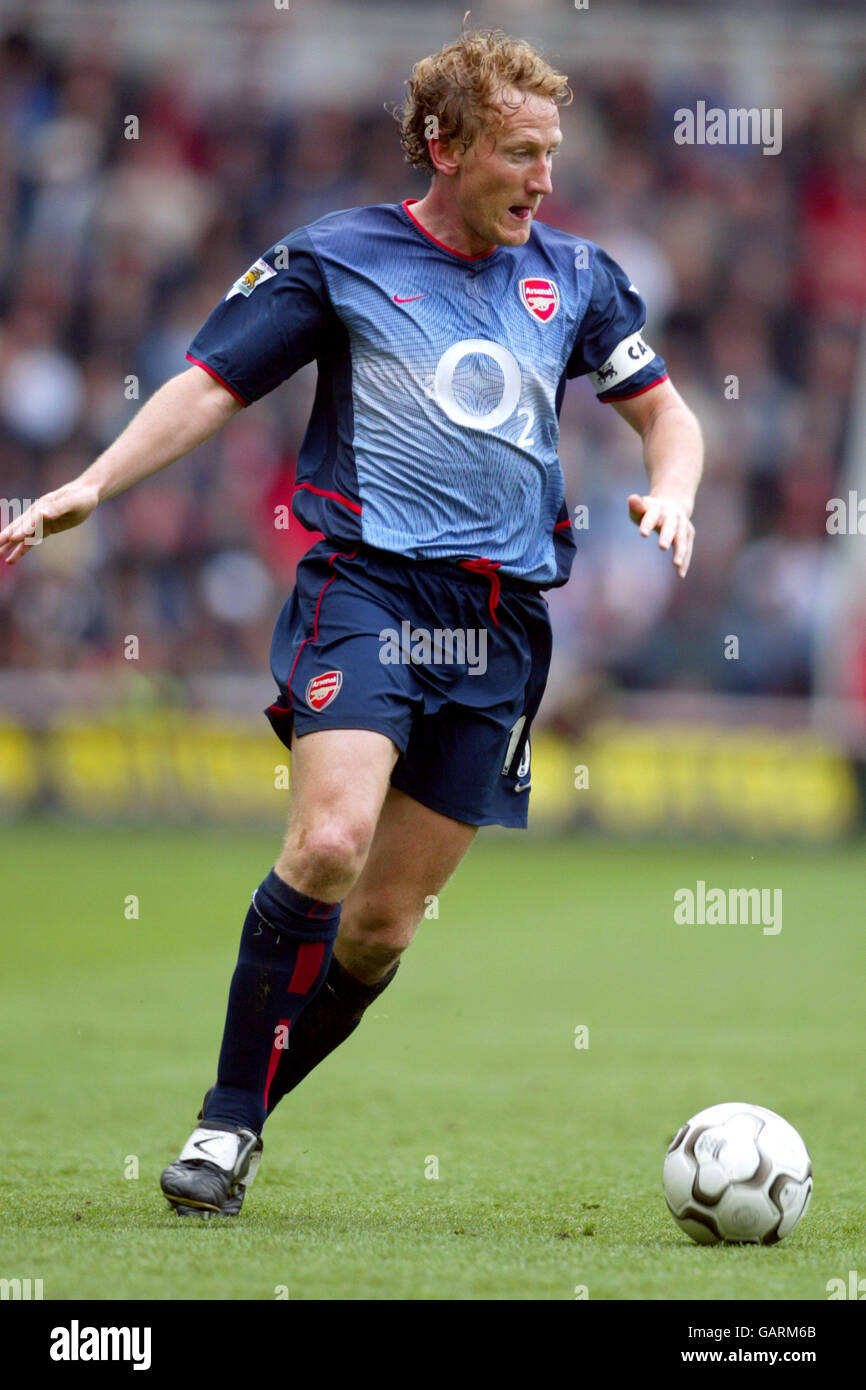 Football arsenal ray parlour hi-res stock photography and images - Alamy