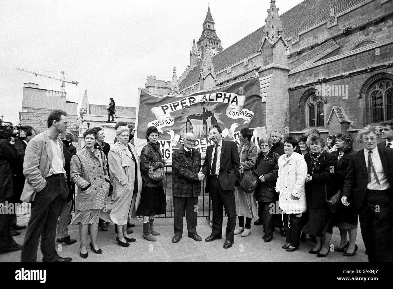 Piper alpha fire hi-res stock photography and images - Alamy