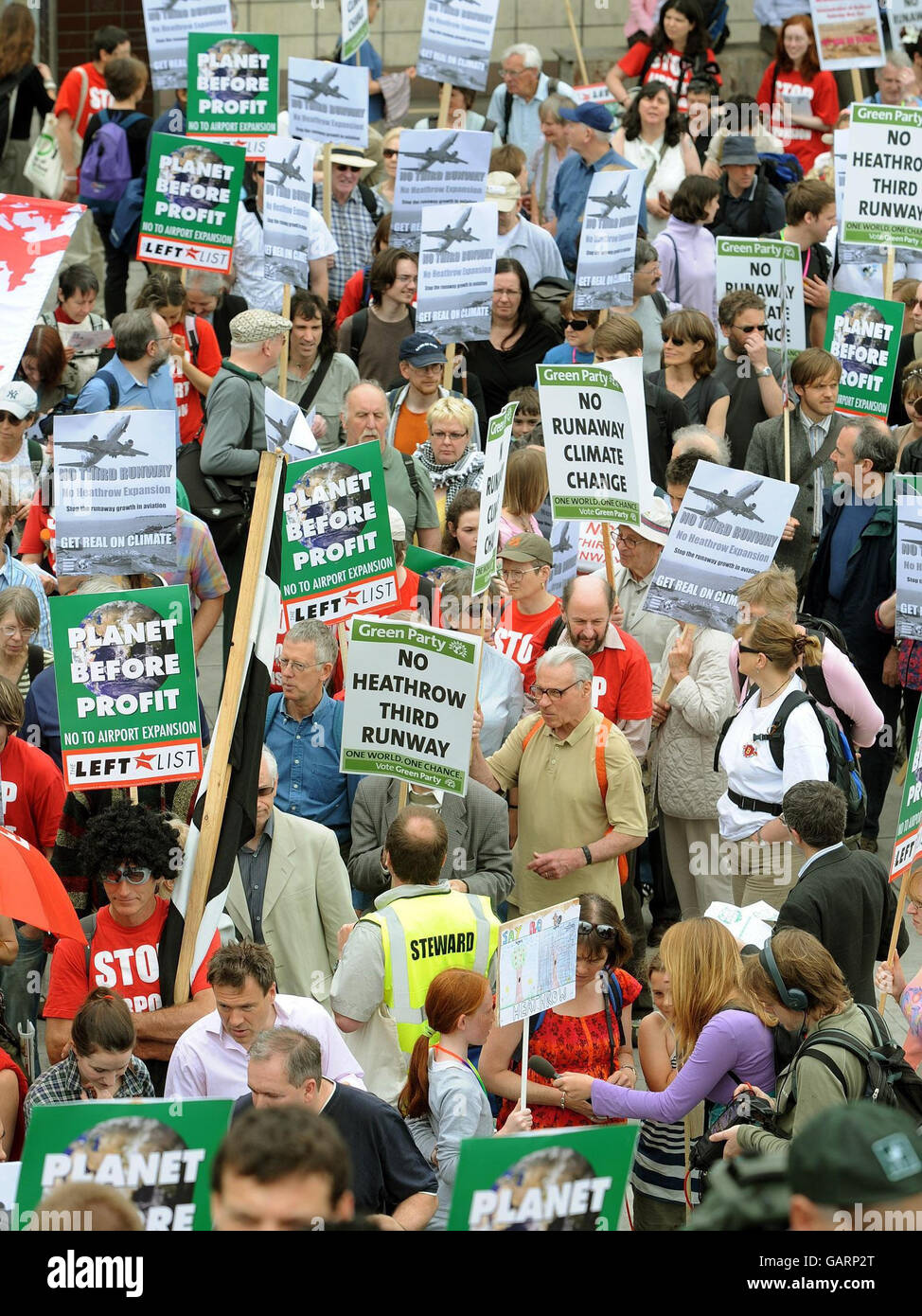 Protest over Heathrow expansion Stock Photo - Alamy