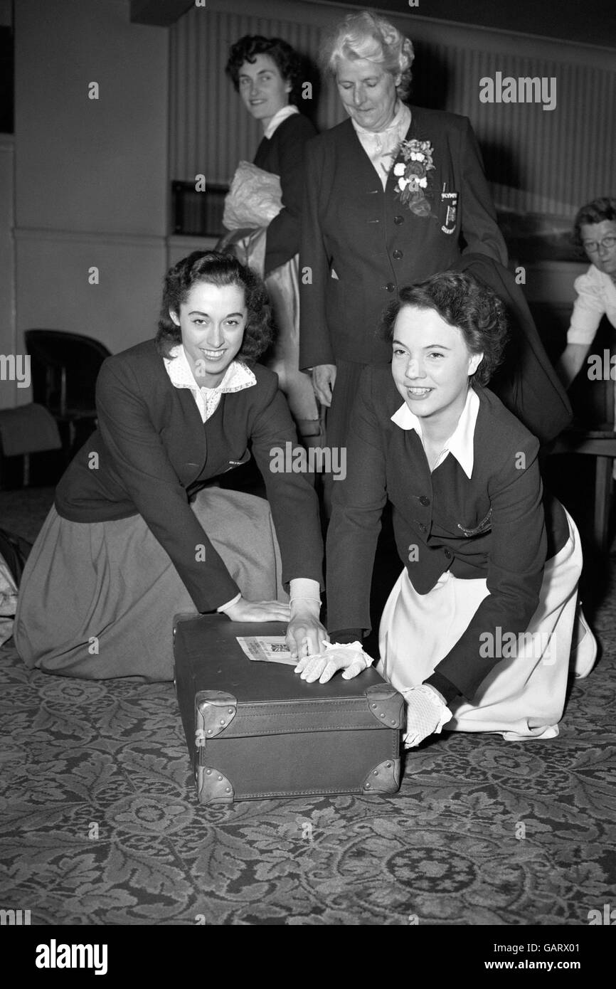 British Olympic athlete Sylvia Cheeseman, left, and June Foulds ...