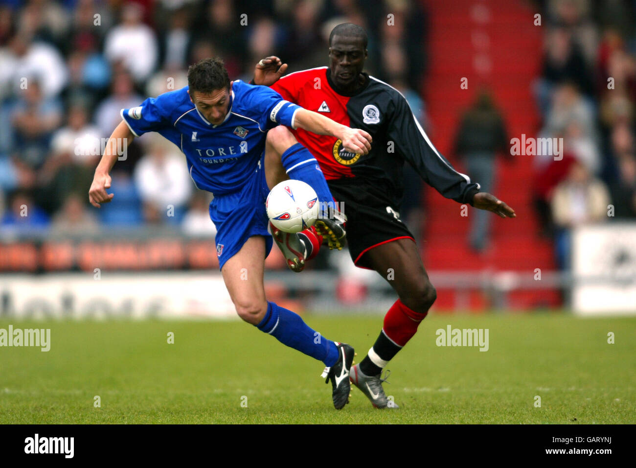 David eyres of oldham athletic hi-res stock photography and images - Alamy