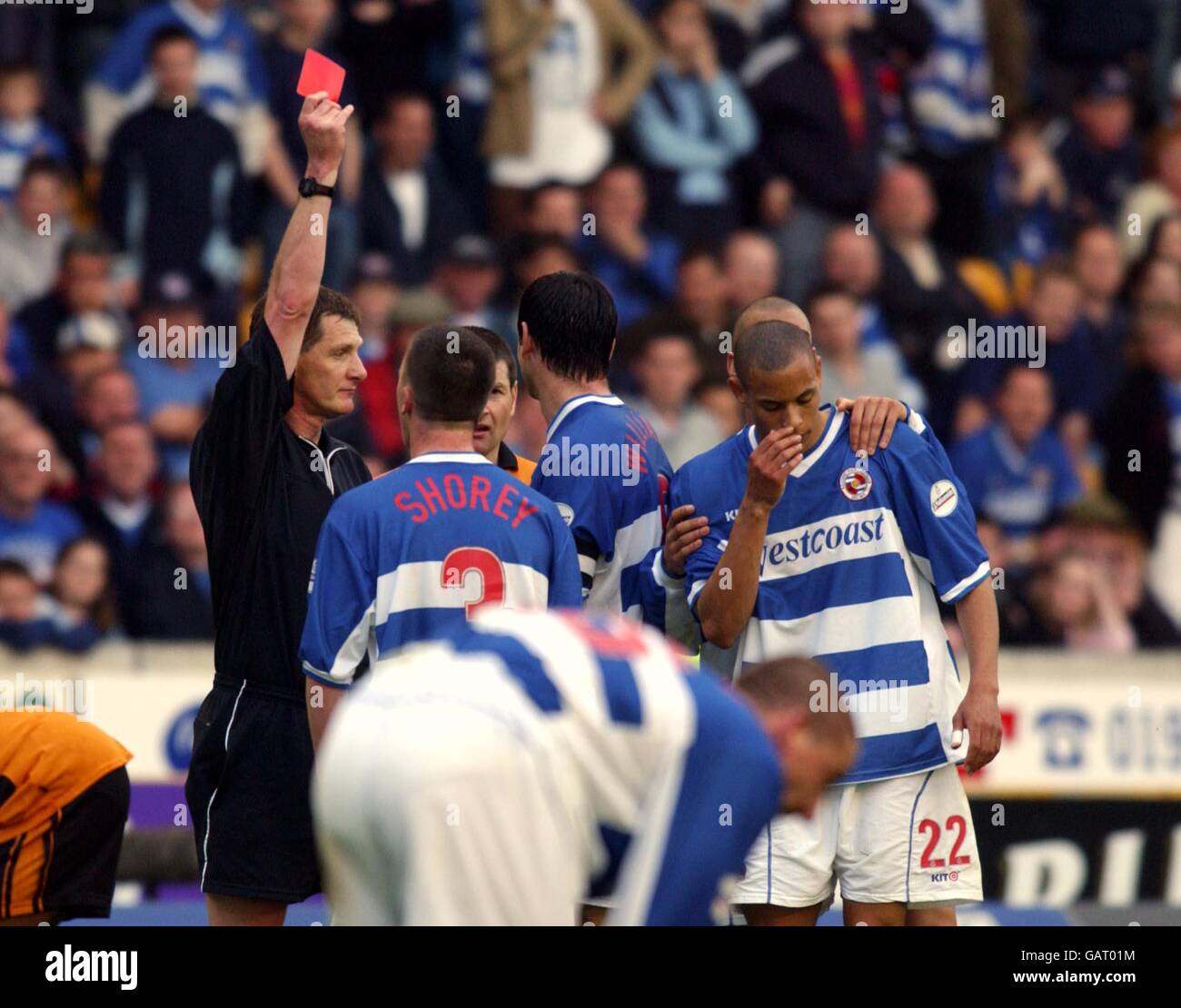 Readings nathan tyson is sent off by referee alan kaye hi-res stock ...