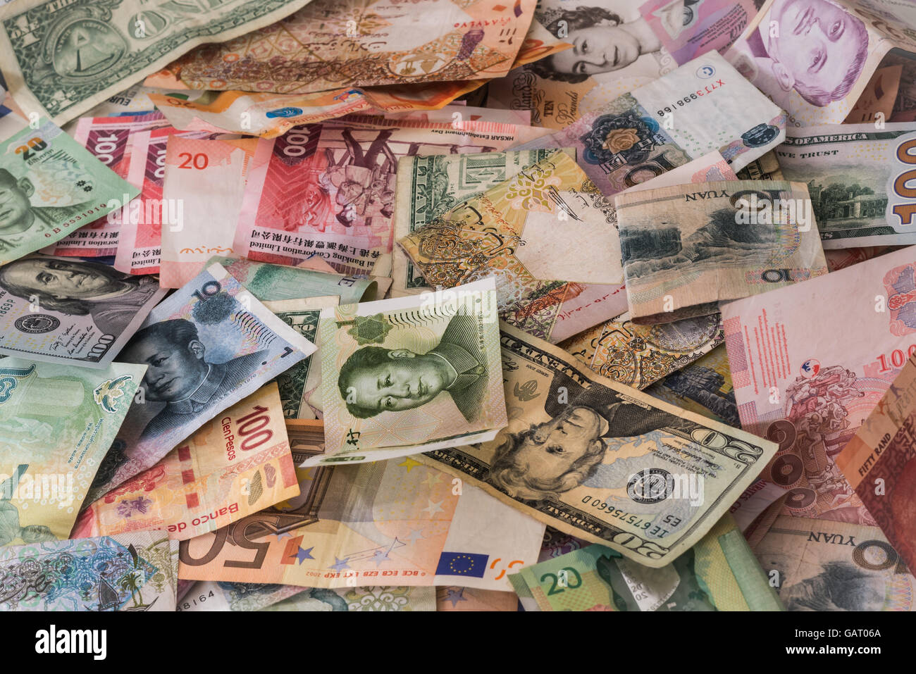 World currency notes hi-res stock photography and images - Alamy